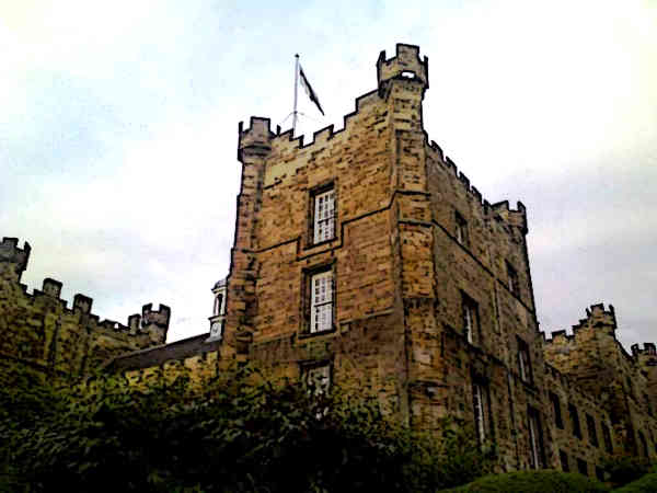 Lumley Castle - Medieval Castle 'Lumley Castle' is Located in Durham ...