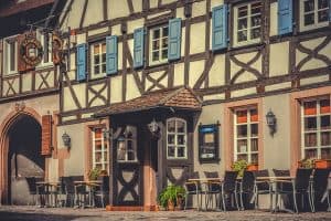 Medieval Trade And Commerce: The Rise Of Merchant Guilds And Market ...