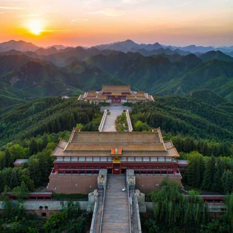 Top 10 Castles In China – Explore Ancient History & Architectural Grandeur