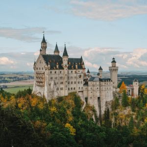 Exploring The Key Components Of A Medieval Concentric Castle | Medieval ...